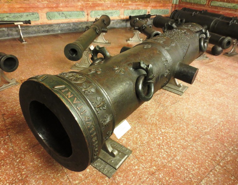 Introduction of Gun And Gun Powder in India – ASHA: Blast From The Past